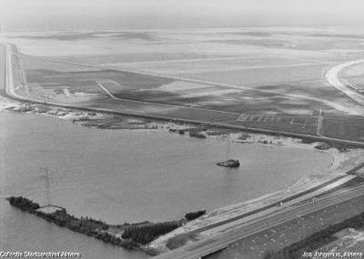 Luchtfoto Almere (jaartal: 1980 tot 1990) - Foto's SERC
