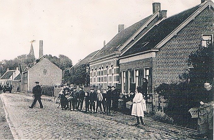 Grindweg Steenbergen (jaartal: 1920 tot 1930) - Foto's SERC