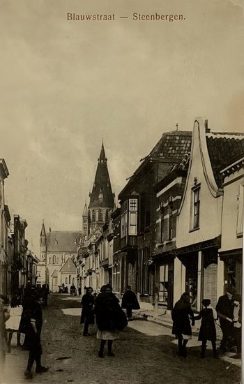 Blauwstraat Steenbergen (jaartal: 1920 tot 1930) - Foto's SERC