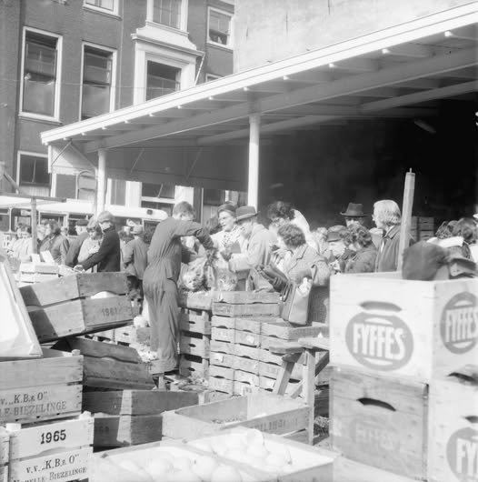Botermarkt Dordrecht (jaartal: 1960 tot 1970) - Foto's SERC