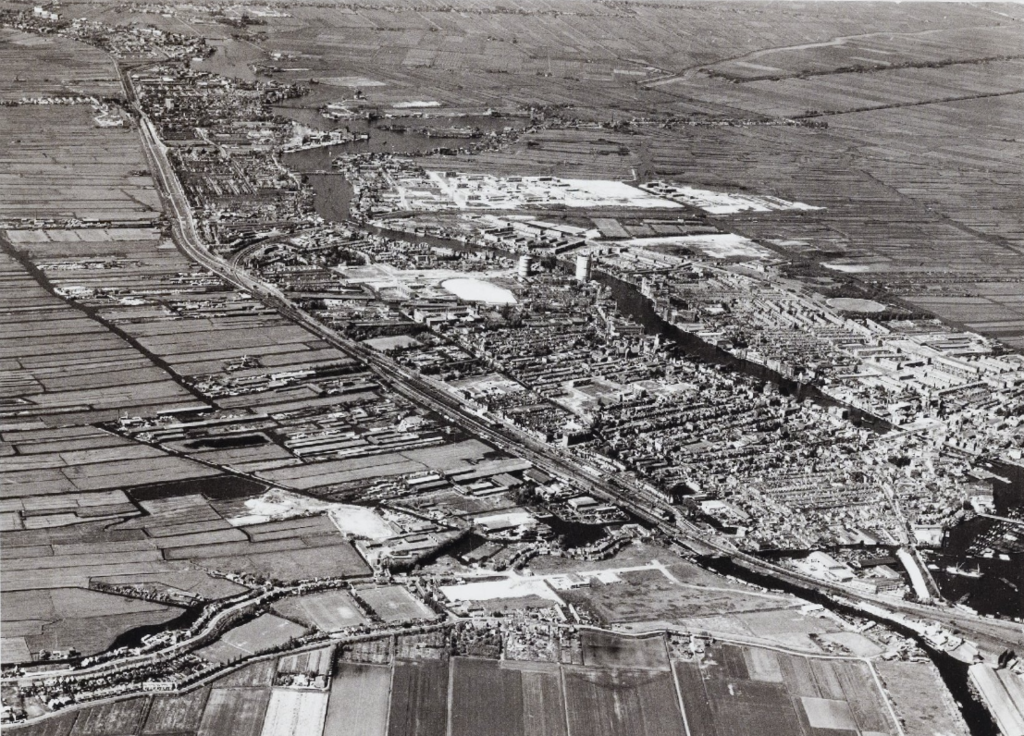 Luchtfoto's Zaandam (jaartal: 1945 tot 1950) - Foto's SERC